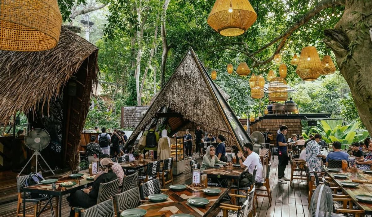 20 Must-Visit Restaurants in Phuket, Thailand